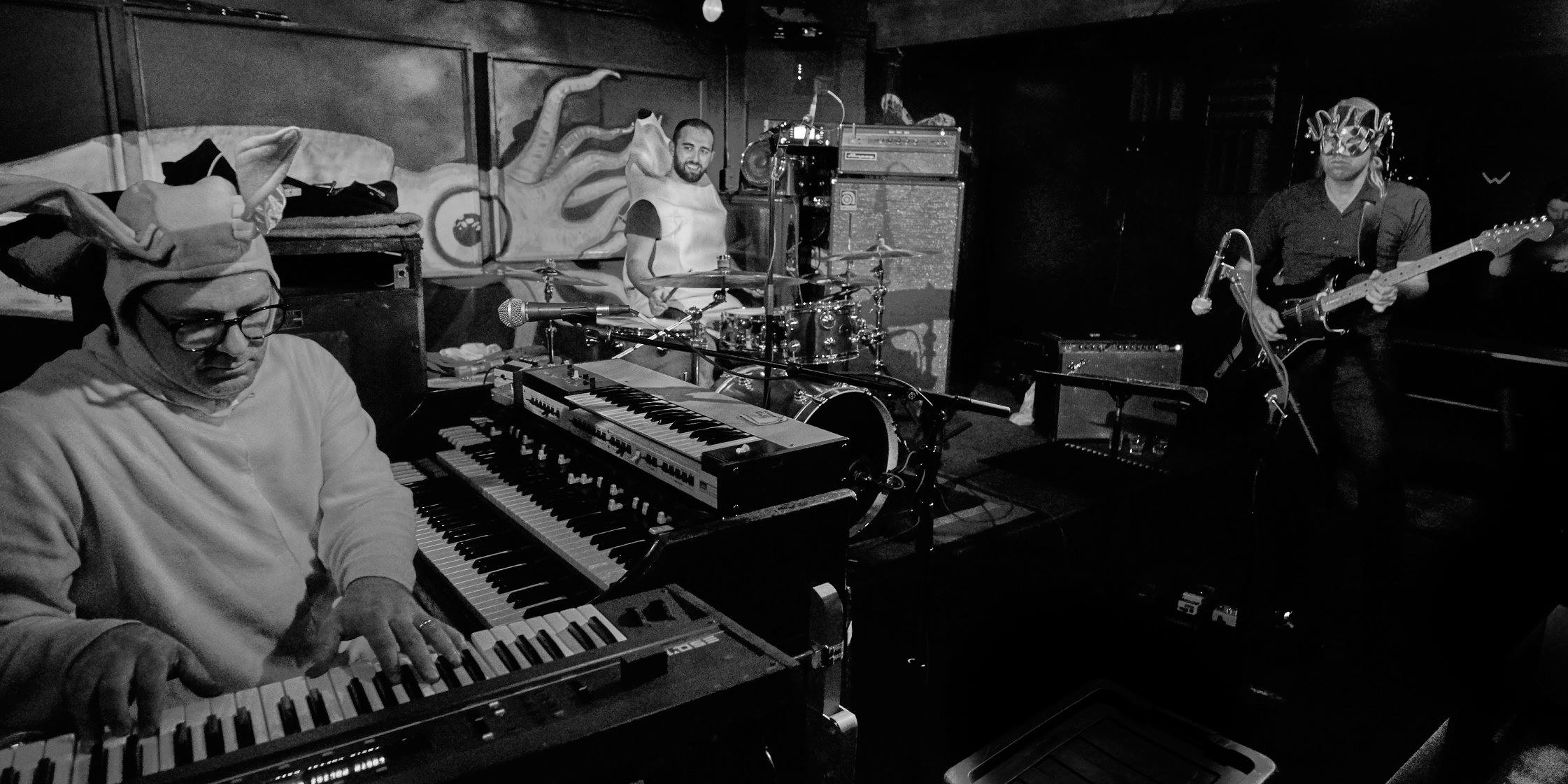 mctuff v2 at nectar lounge | McTuff